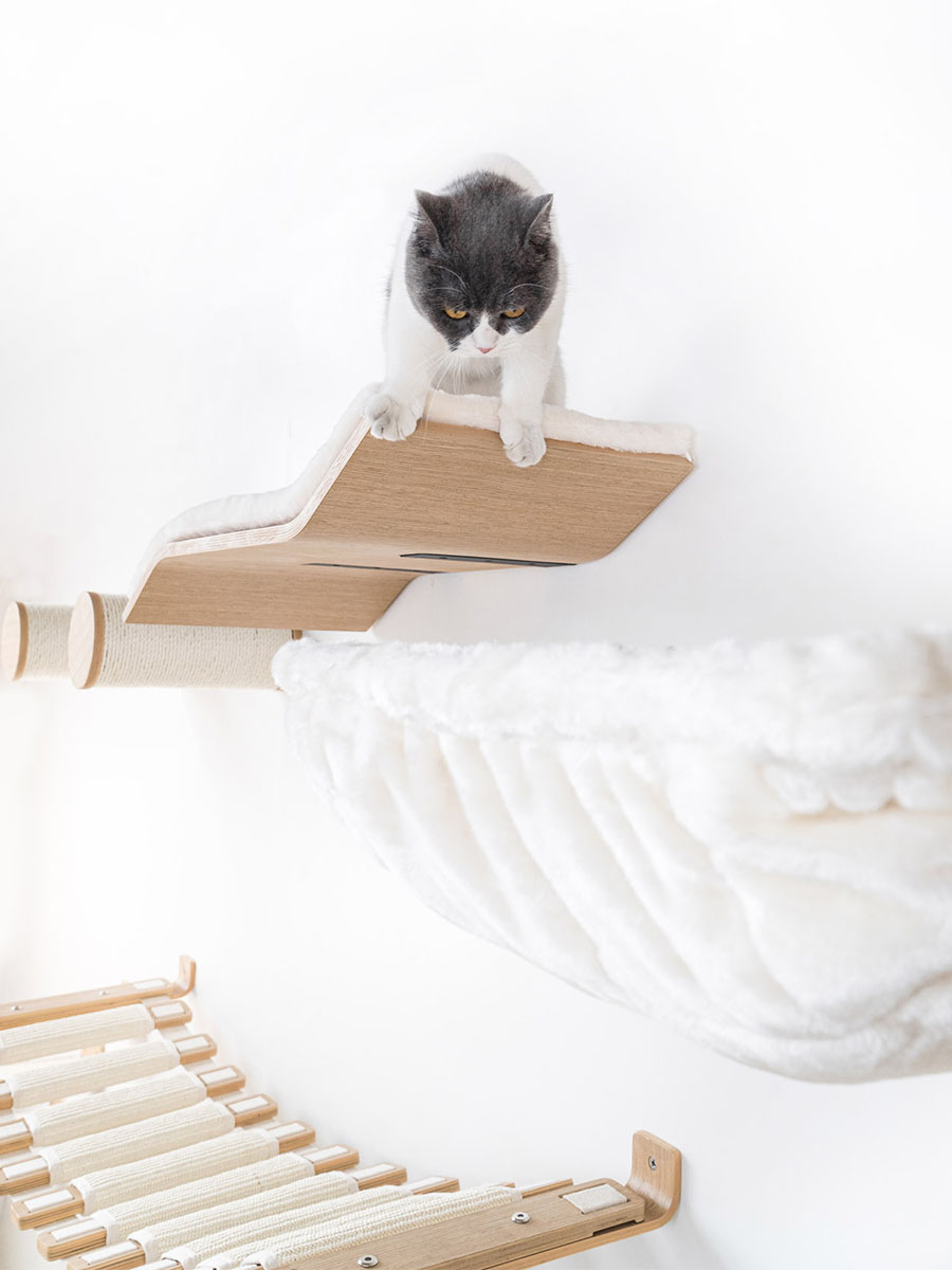 Cat Shelves Wave 70 - Rusty Oak - wall mounting - design - Petrebels